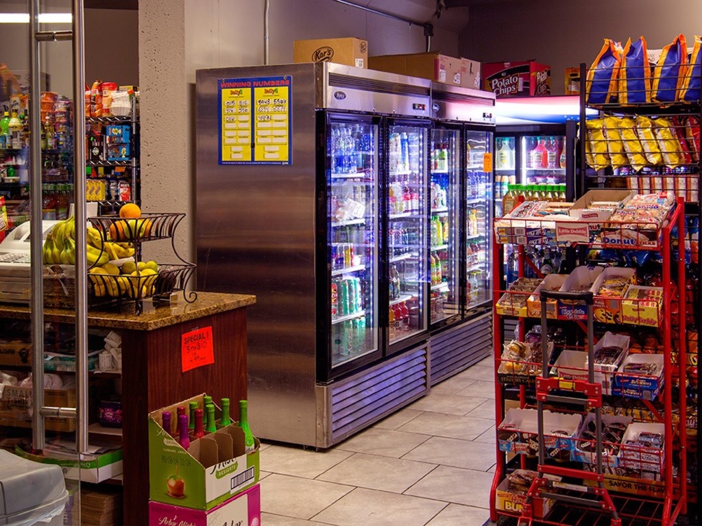 Detroit High Rise Apartments | Riverfront Towers | Amenities