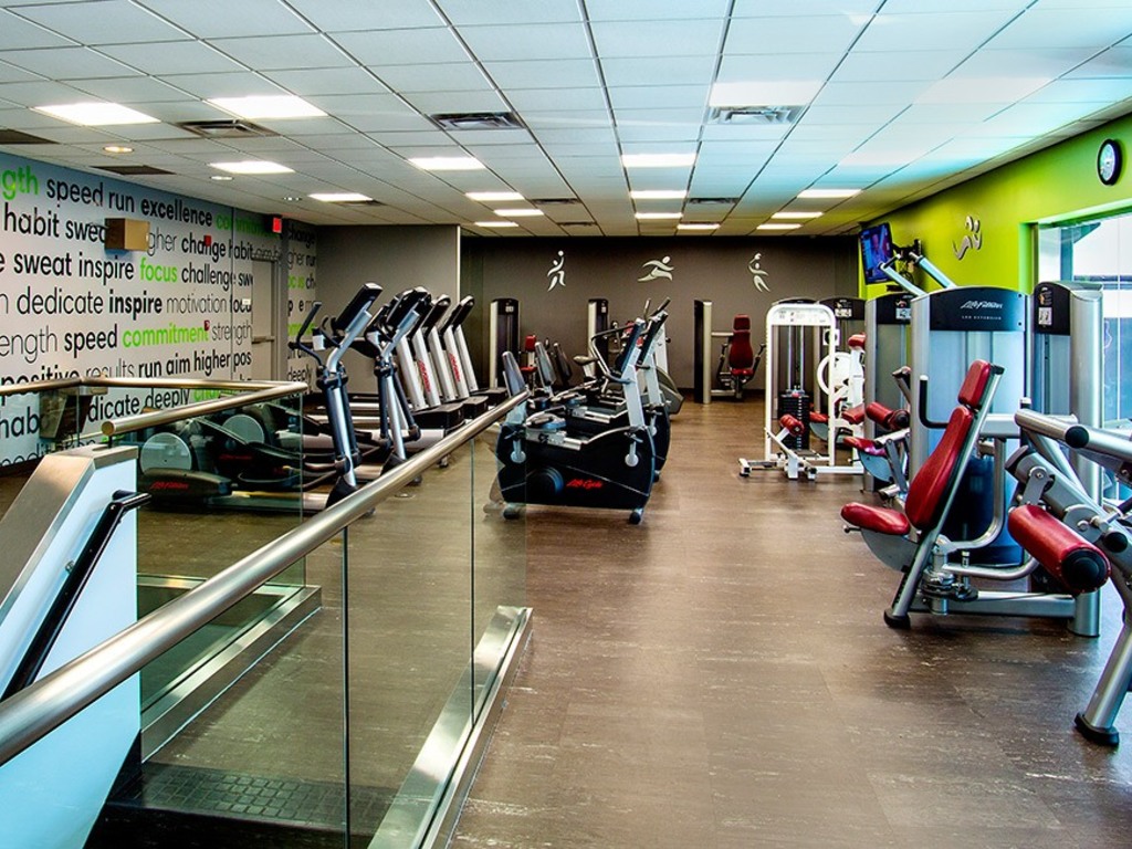 Detroit High Rise Apartments | Riverfront Towers | Amenities