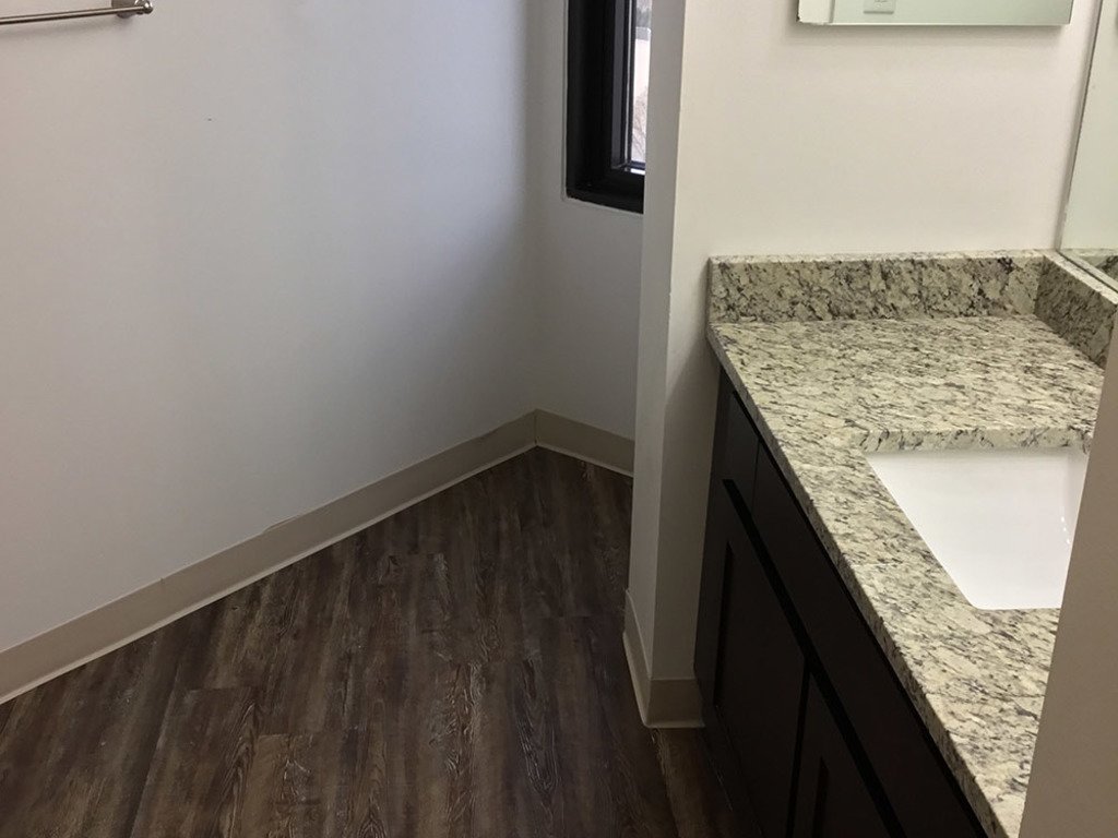 Detroit High Rise Apartments | Riverfront Towers | Amenities