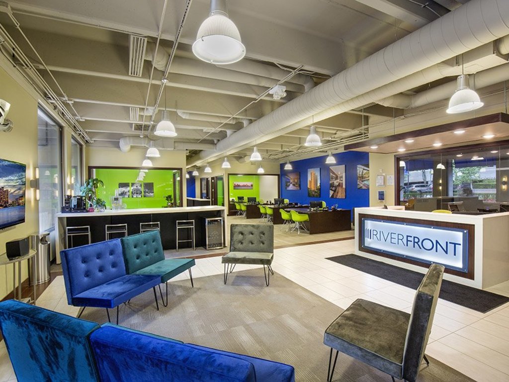 Detroit High Rise Apartments | Riverfront Towers | Amenities