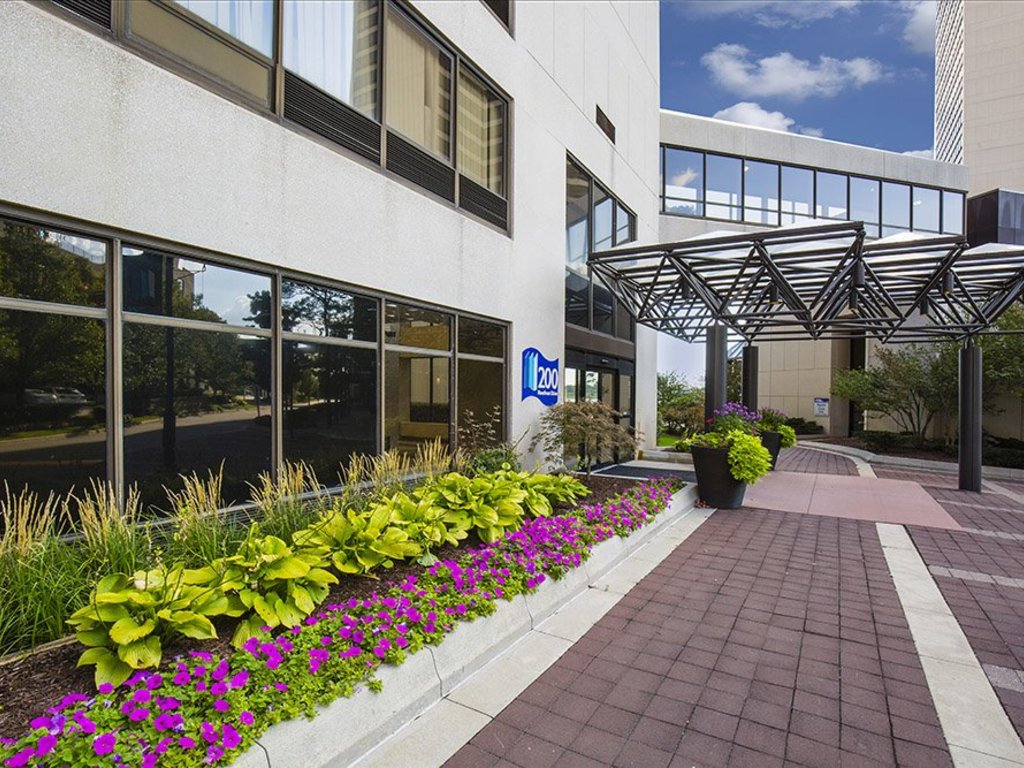 Detroit High Rise Apartments | Riverfront Towers | Amenities