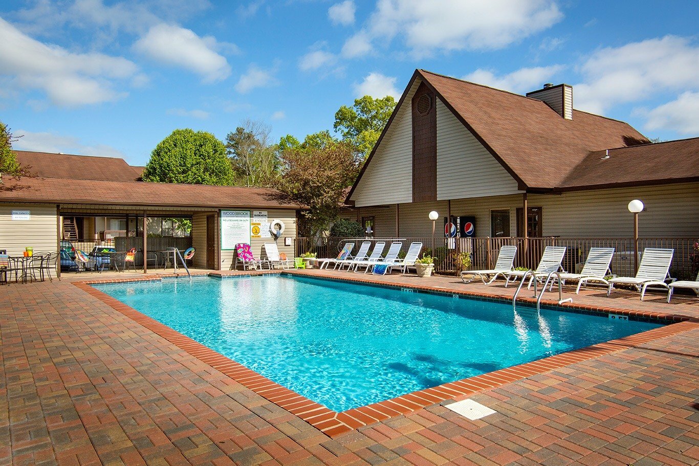 Woodbrook | Residents