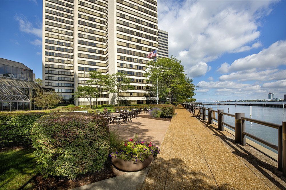 Detroit Riverfront Apartments | Riverfront Towers | Welcome