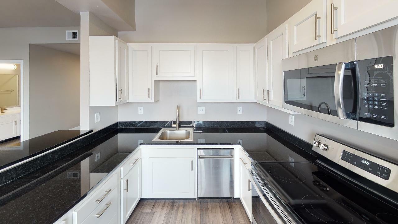 Luxury Apartments in Louisville, KY | The Flats on Fifth | Leasing Now!