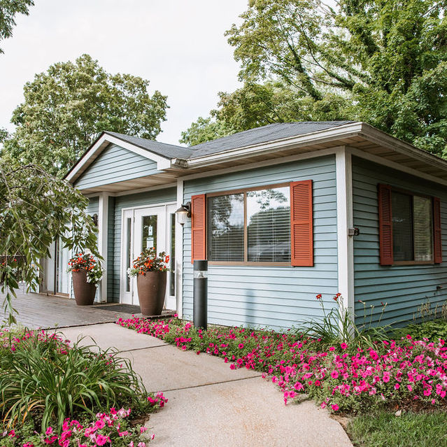 Holland Michigan Apartments | Spring Brook Apartments