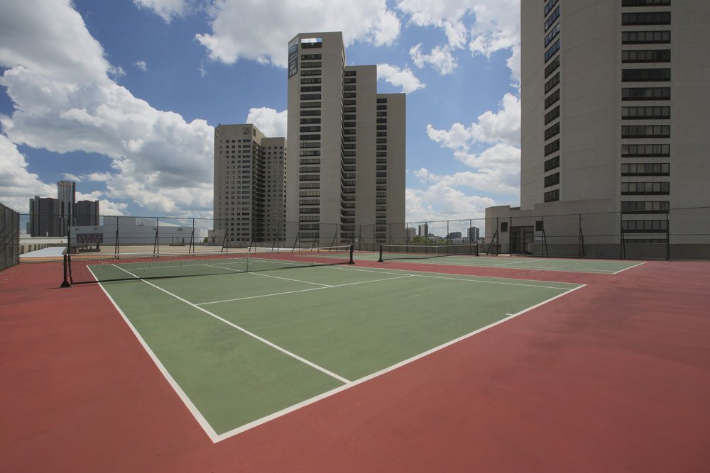 Detroit High Rise Apartments | Riverfront Towers | Amenities